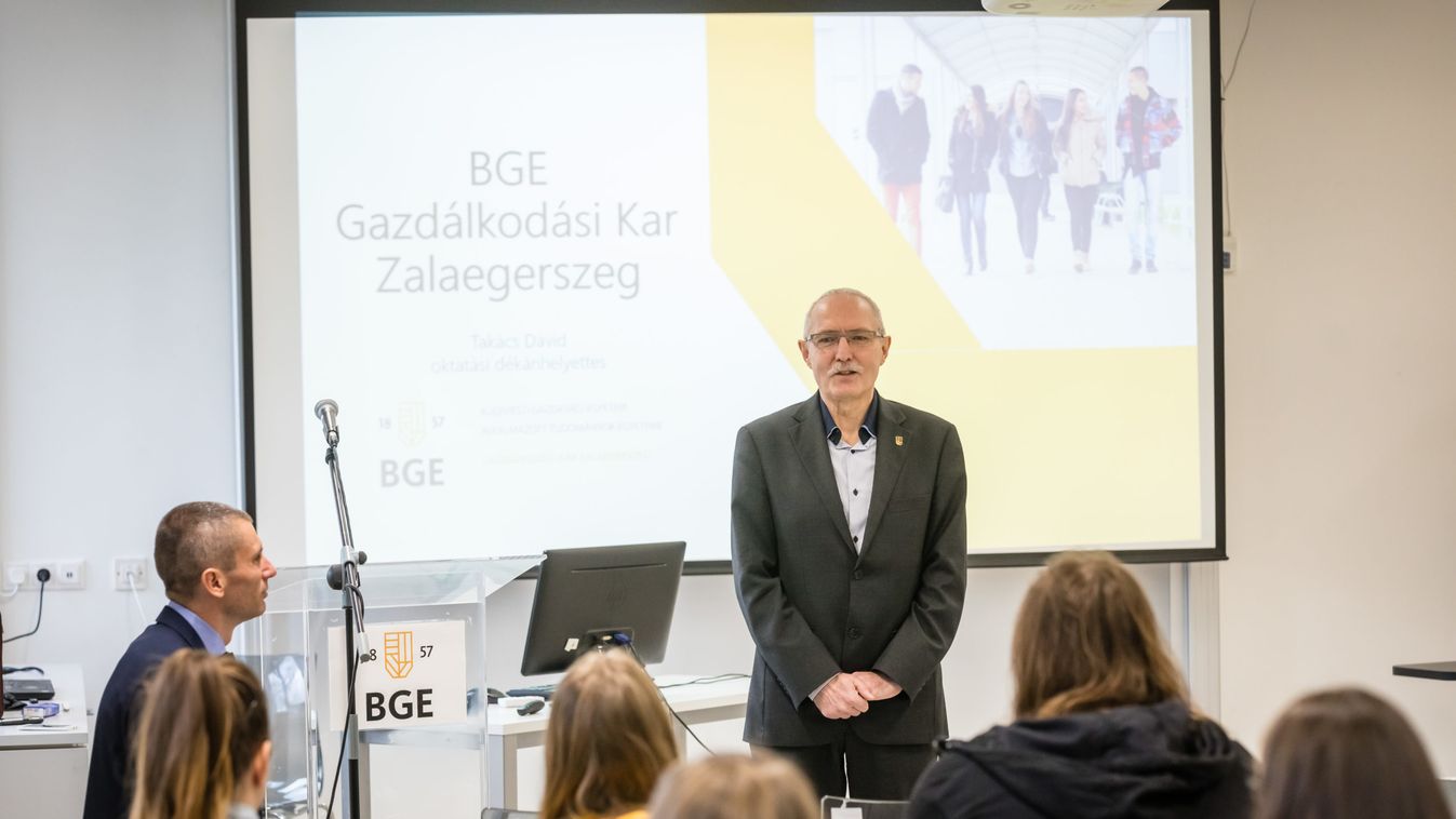 BGE: itt nem puszta Neptun-kód a hallgató