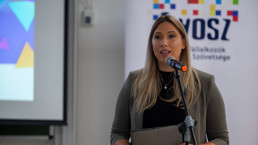 ZAOL - Fiatal vállalkozók hete Zalaegerszegen – Segítenek az elindulásban (képgalériával)