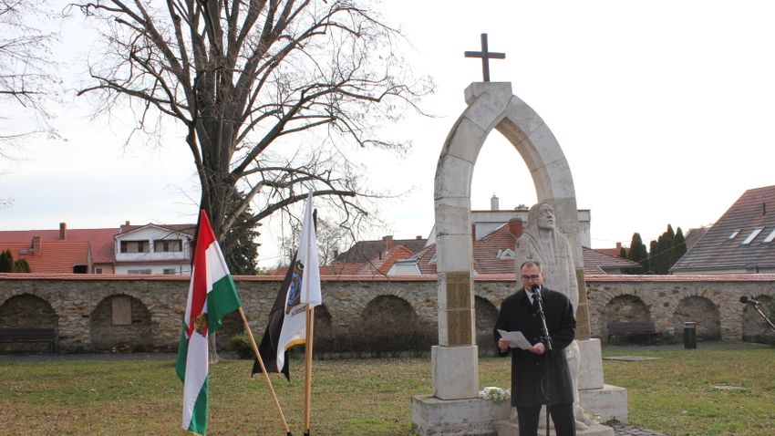 ZAOL - Máig be nem gyógyult seb - A doni áttörésre emlékeztek Keszthelyen