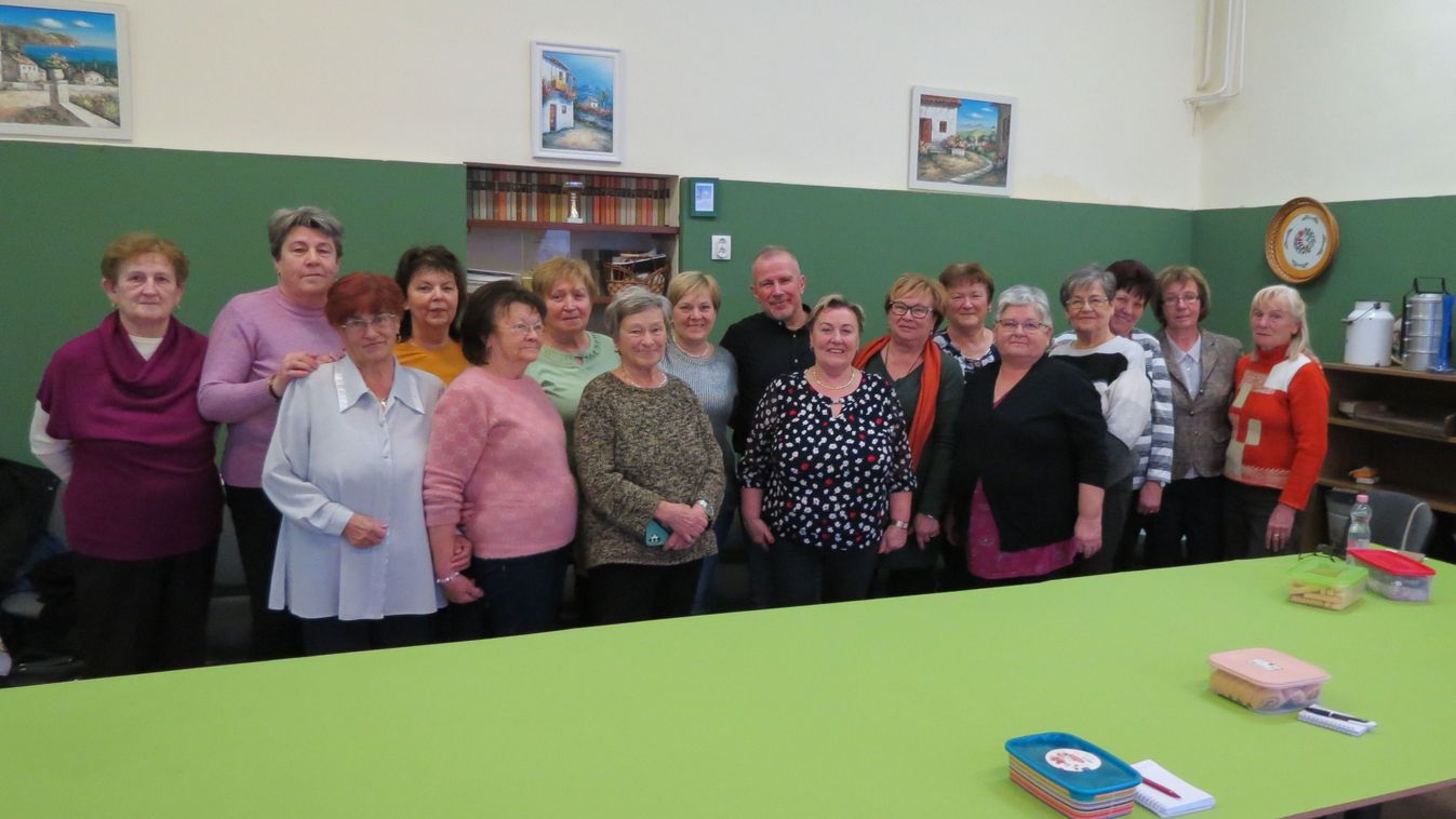 Újévi ajándék az andráshidai gazd'asszonyoknak