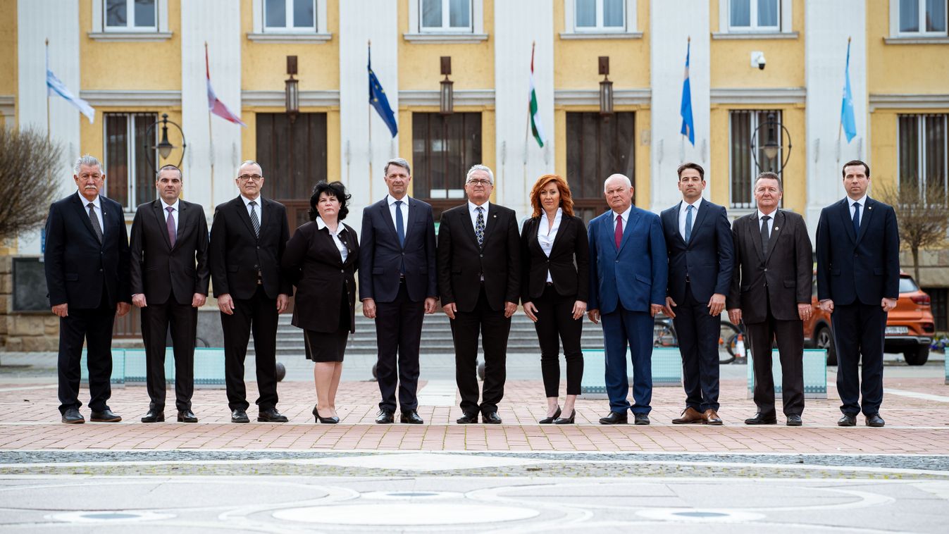 Bemutatta képviselőjelöltjeit a Fidesz-KDNP