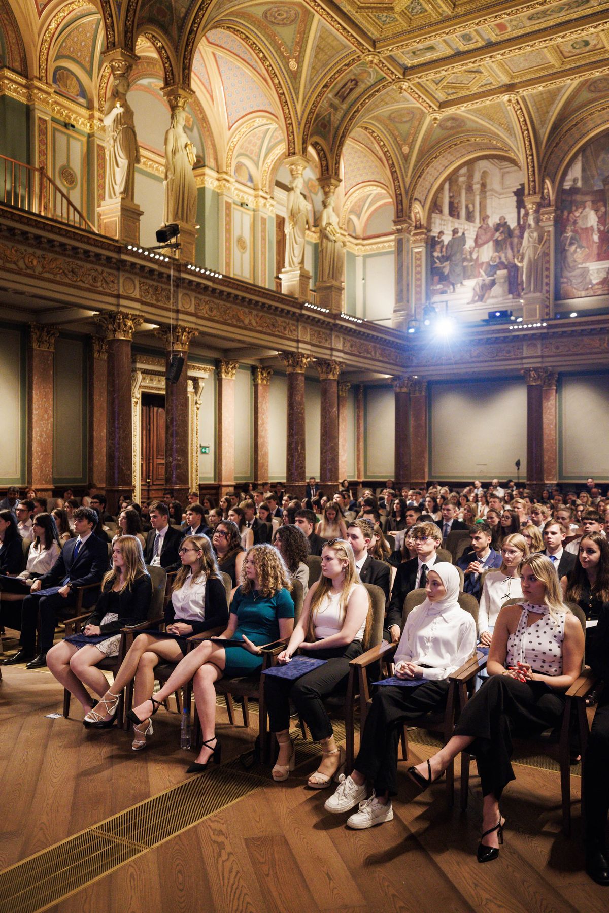 Kanizsai diákok kaptak diplomát a Nemzeti Tudósképző Akadémián