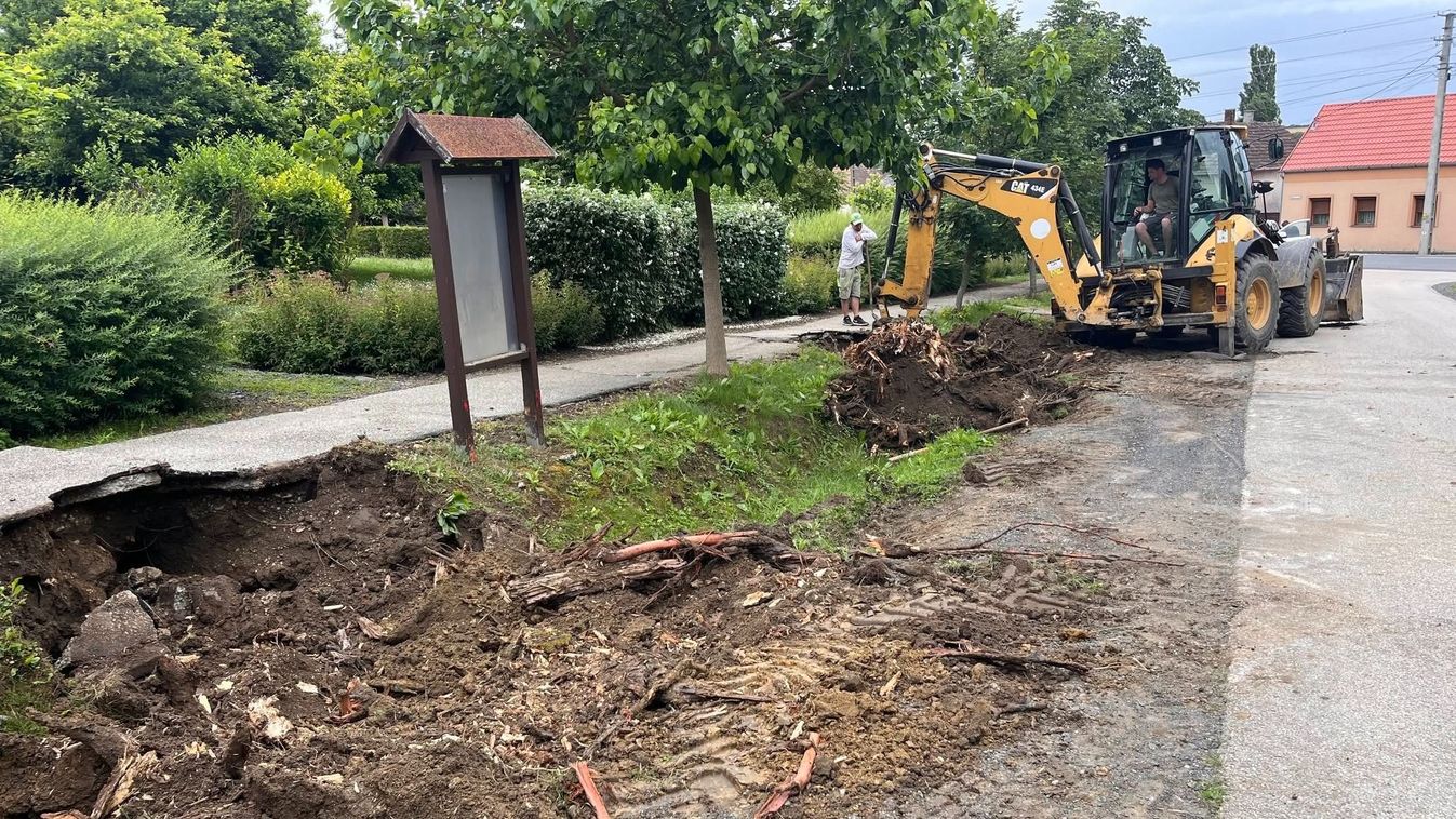 Parkoló épül Söjtörön, Deák Ferencnek is tetszene